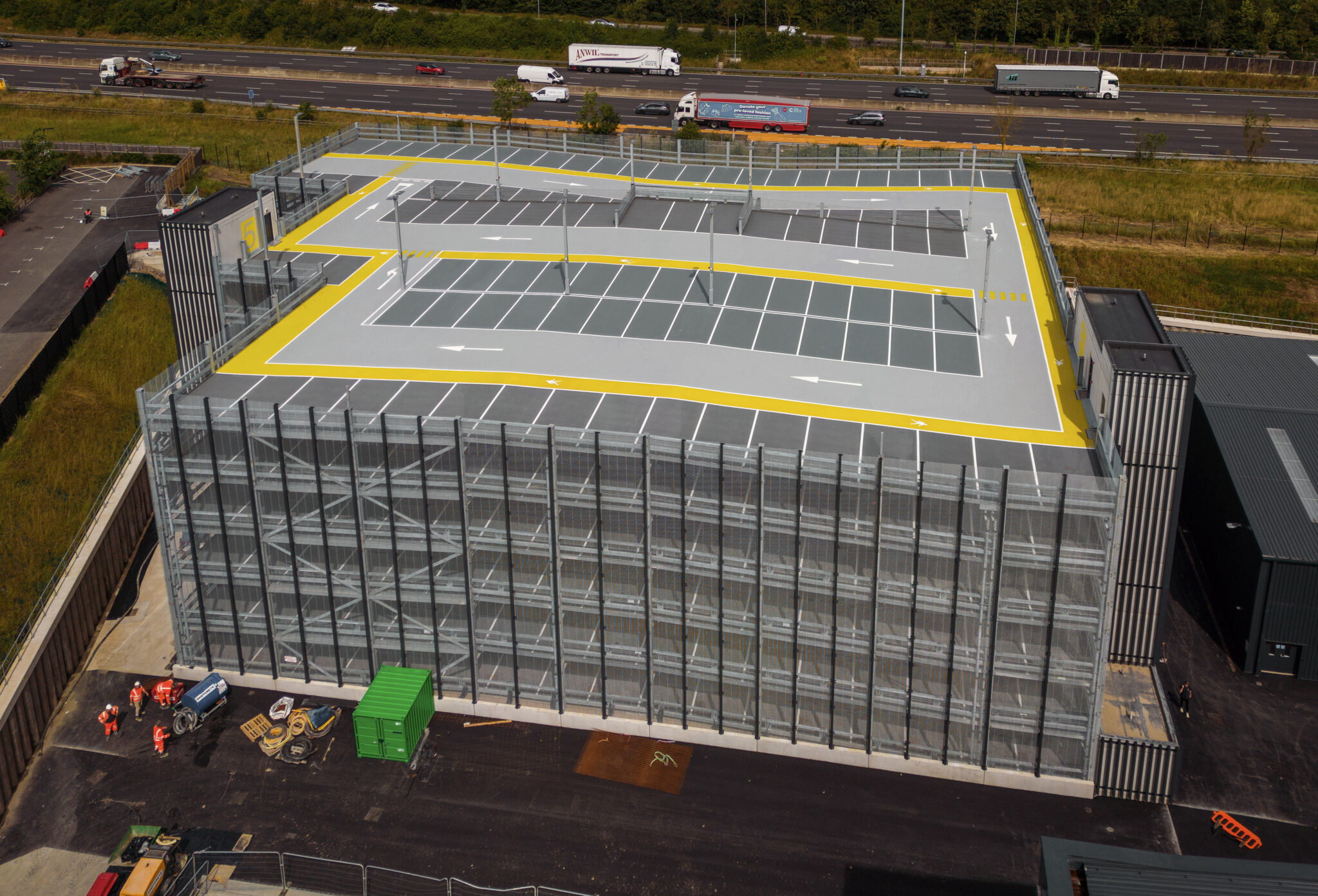 Shinfield Studios Mitarbeiterparkhaus - HUBER Parking