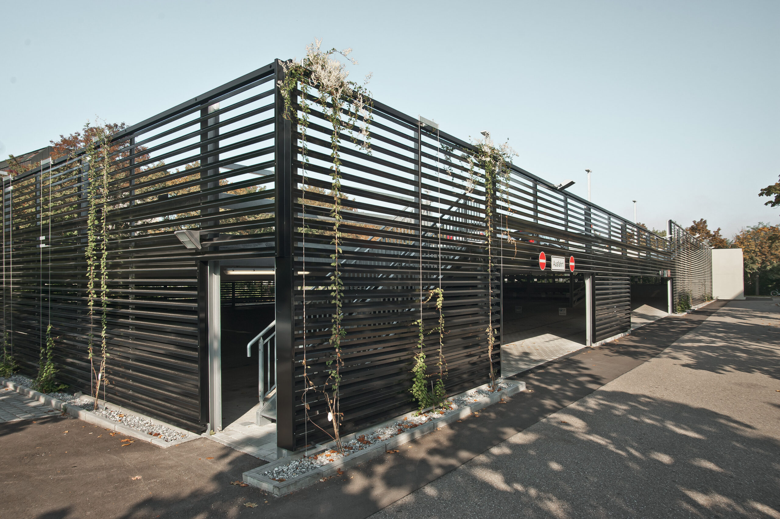 Munich, Riesstraße Parking Deck - Huber Parking