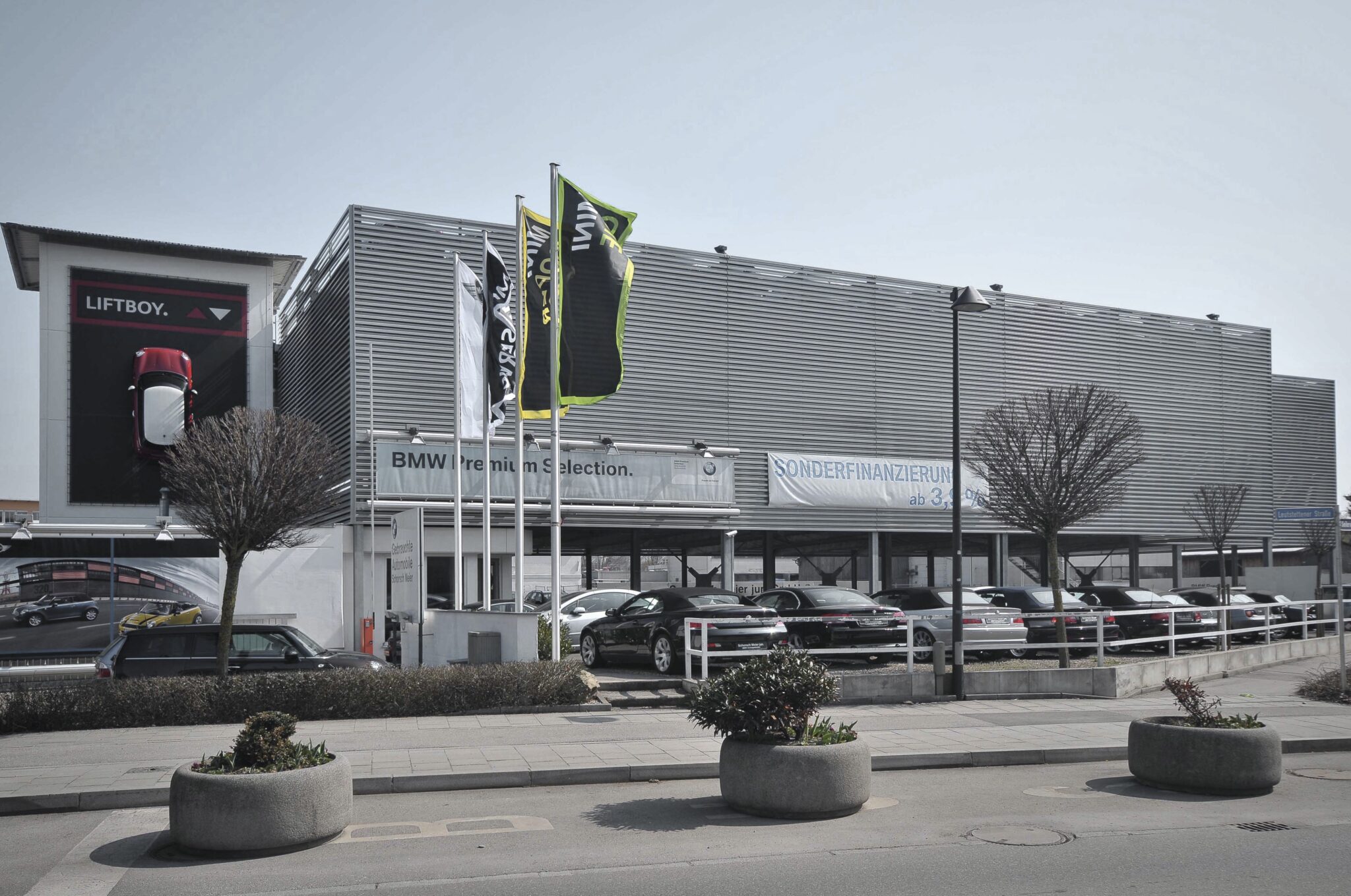 Starnberg, BMW-Autohaus - HUBER Parking