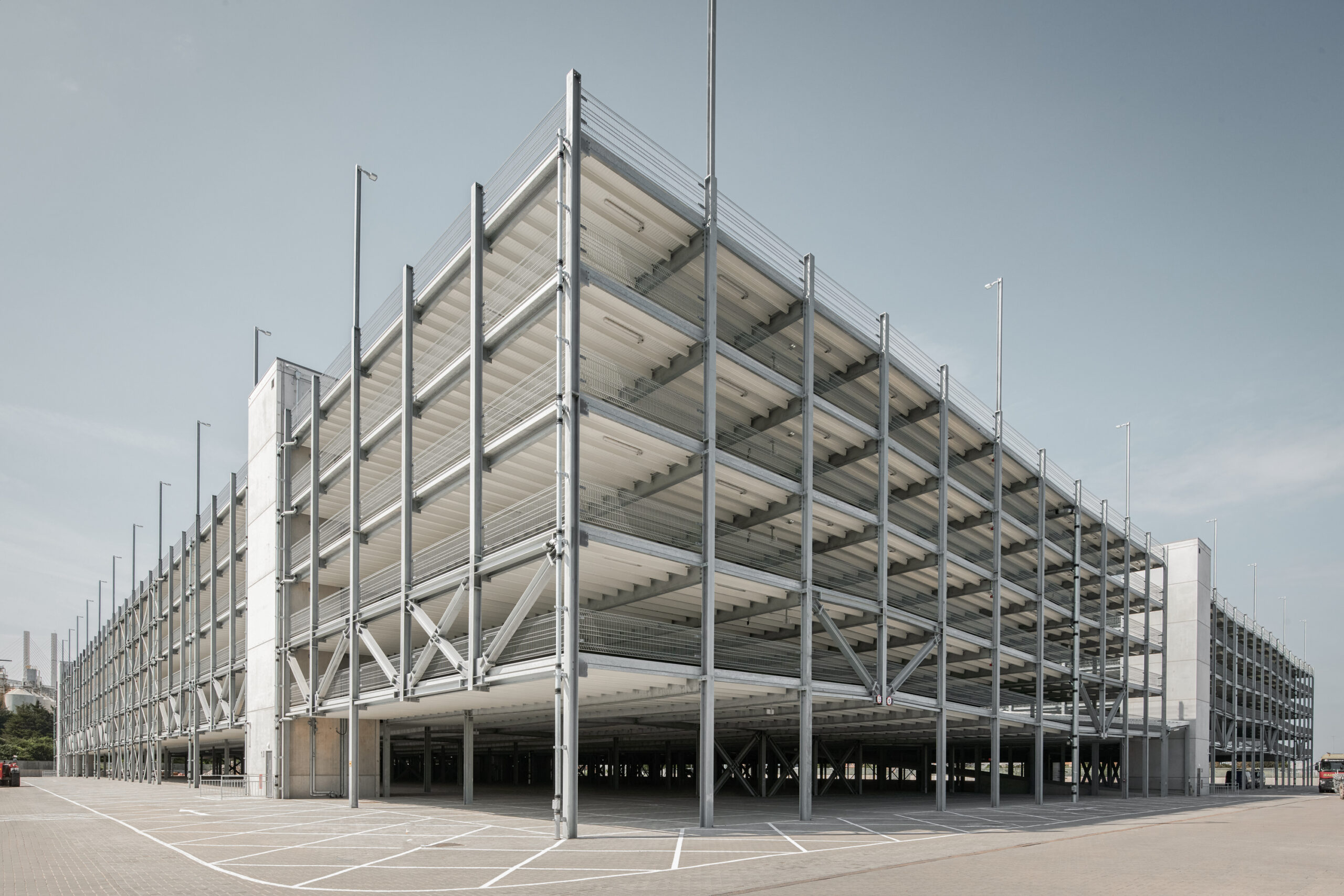 Logistikparkhaus - HUBER Parking